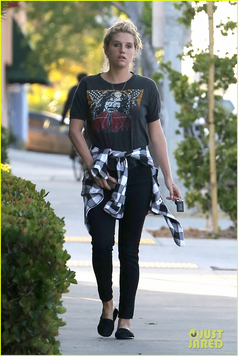 Kesha: Your Career Will Live or Die on 'Rising Star'!: Photo 3119827 ...