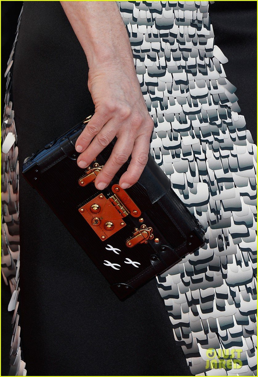 Julianne Moore as President Coin in 'Hunger Games: Mockingjay': First ...