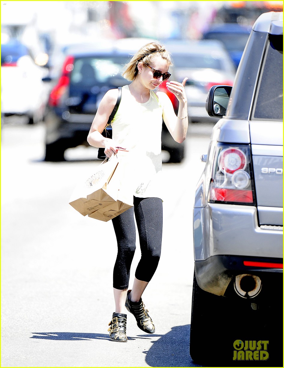 Emma Roberts: 'It's Hard to Find Authentic People': Photo 3102892 ...