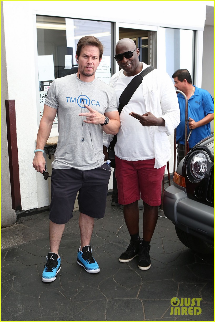 Mark Wahlberg Stars in Epic New 'Transformers 4' Trailer!: Photo ...