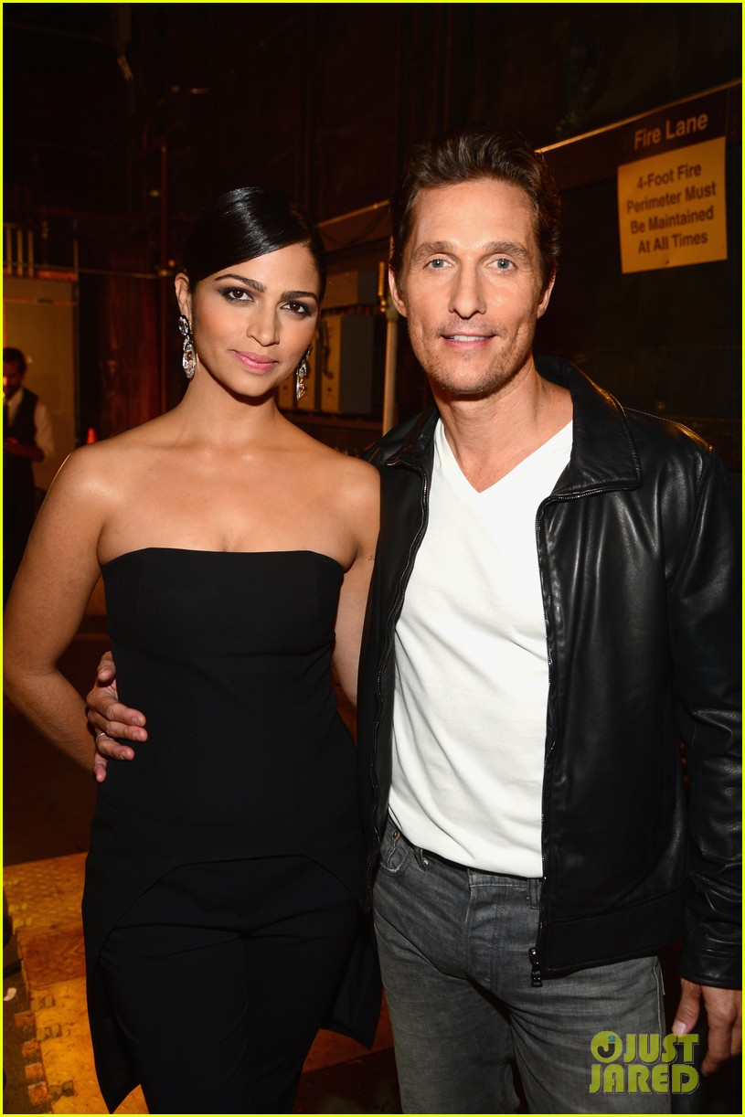 Sandra Bullock Reunites with Her Leading Men at Guys' Choice Awards ...