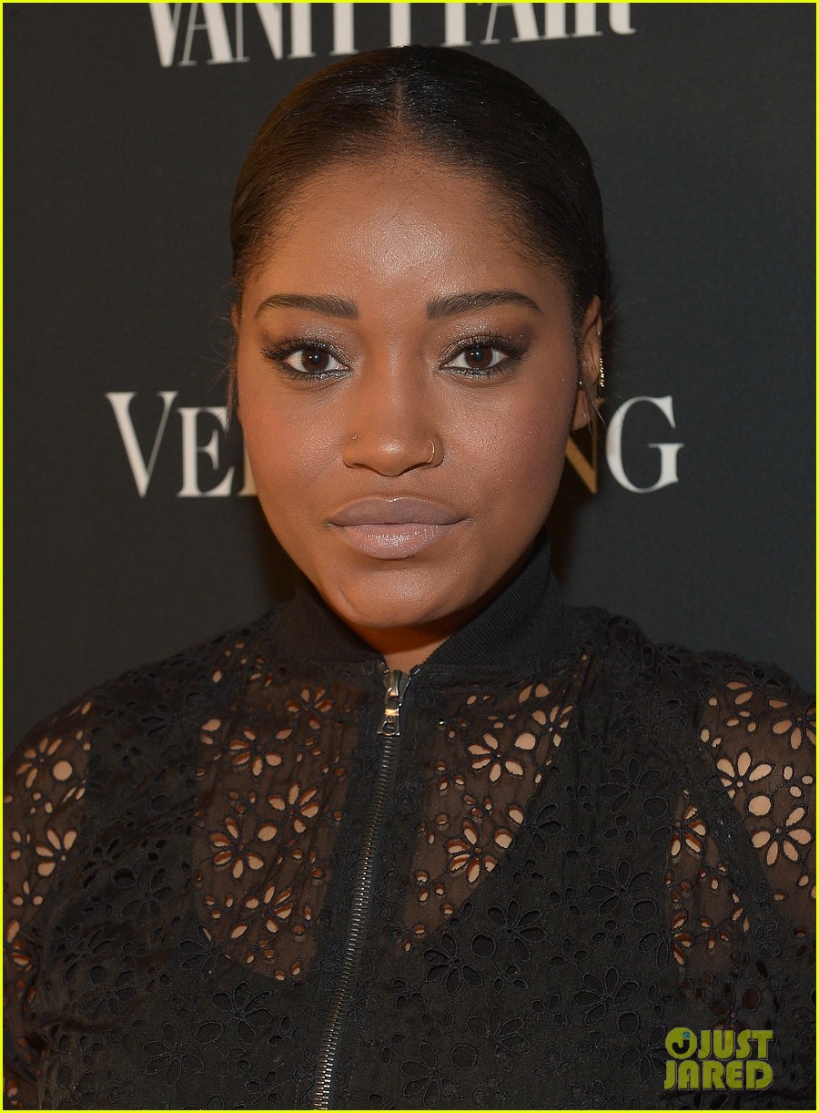 Kaley Cuoco & Pregnant Rosamund Pike Drop by Vera Wang's Store Opening ...