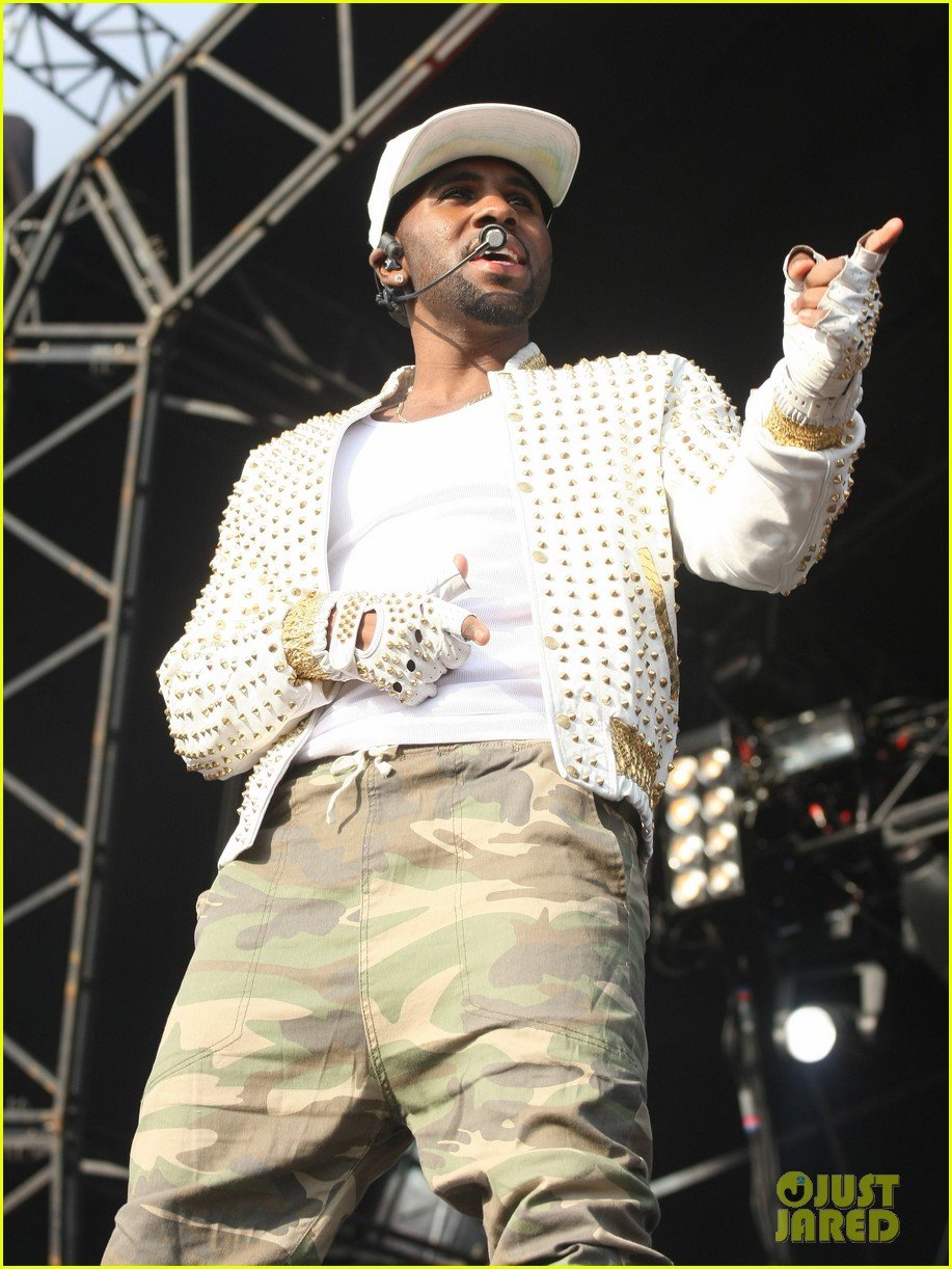Jason Derulo Hits the Stage at the South West Live Festival 2014 ...