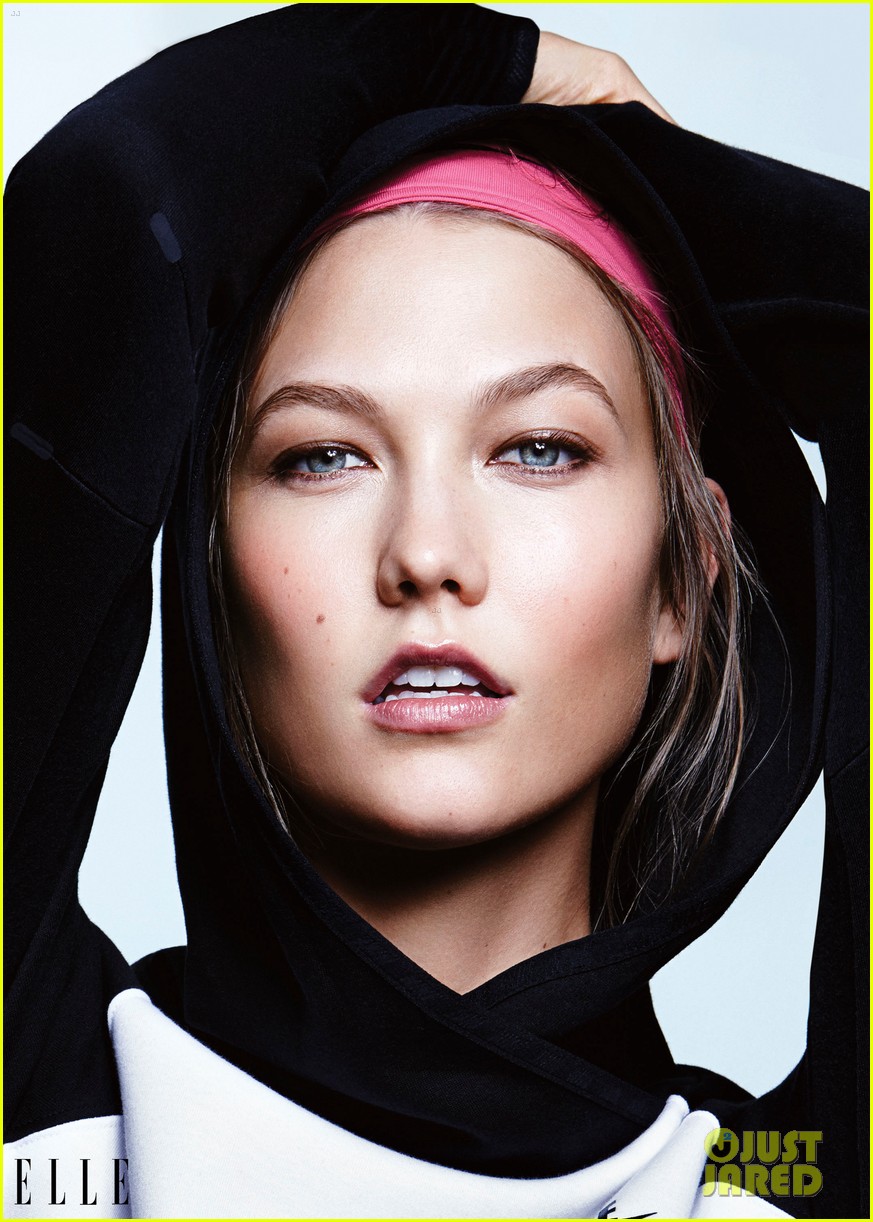 Karlie Kloss Narrows Down Her Three Must Have Apps on Her Phone: Photo ...
