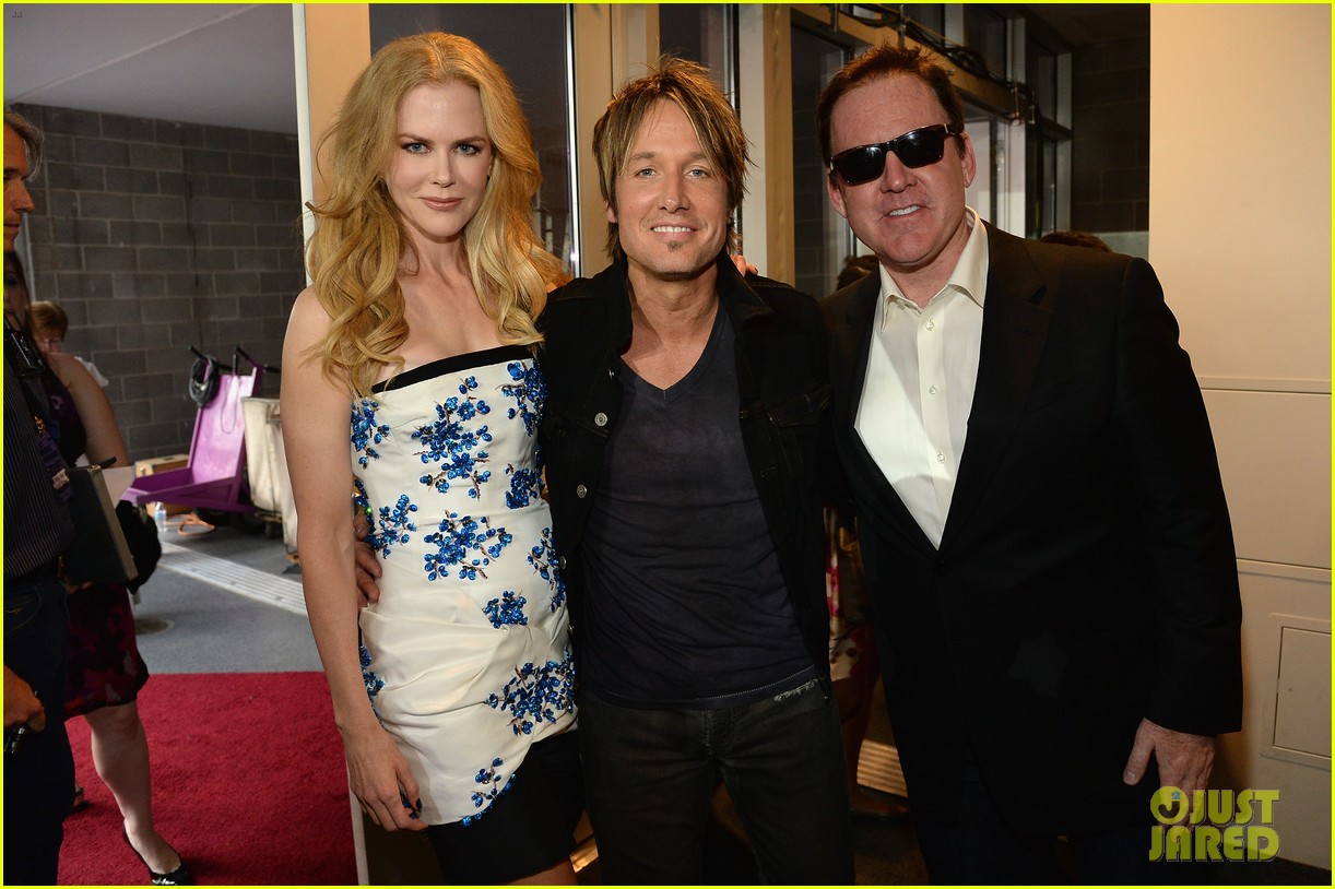 Nicole Kidman Supports Keith Urban at CMT Music Awards 2014!: Photo ...