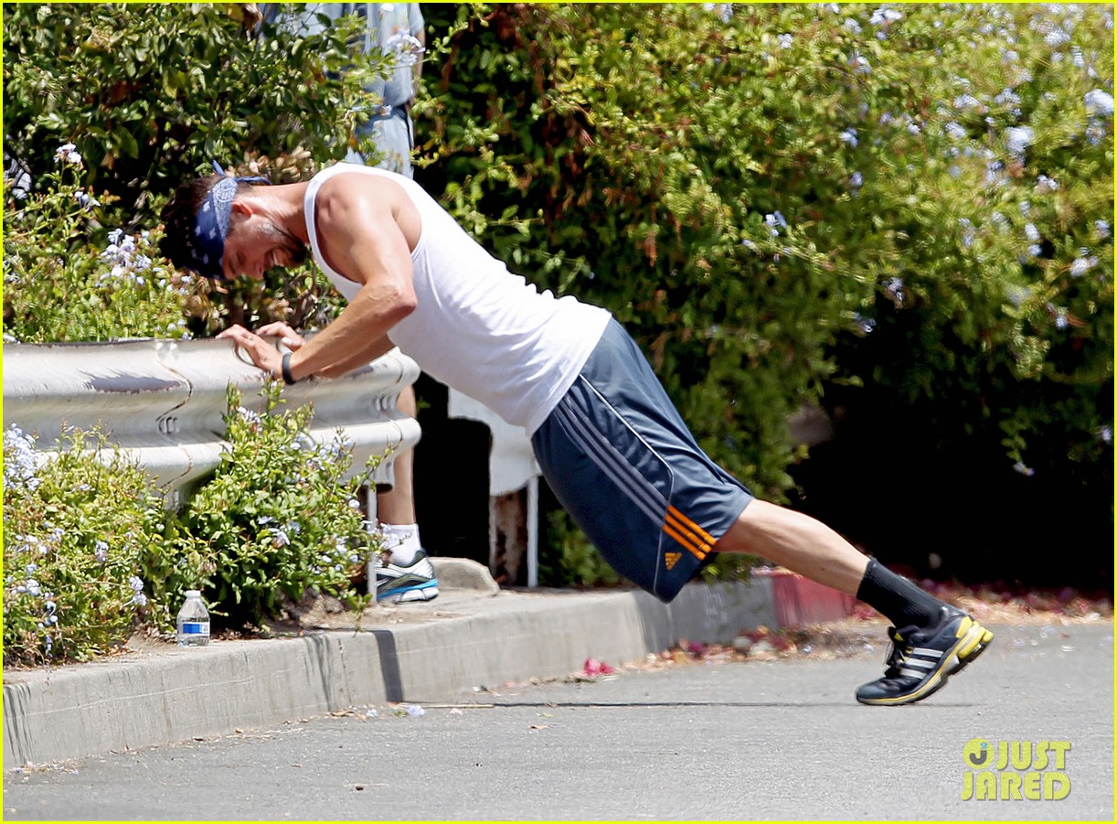 Josh Duhamel Flexes His Muscles During Vigorous Outdoor Workout: Photo ...