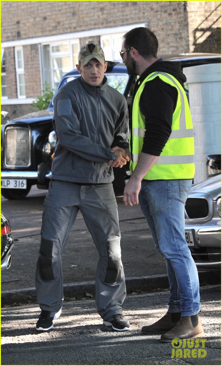 Emily Browning & Tom Hardy Continue 'Legend' in London: Photo 3155814 | Emily Browning, Tom ...