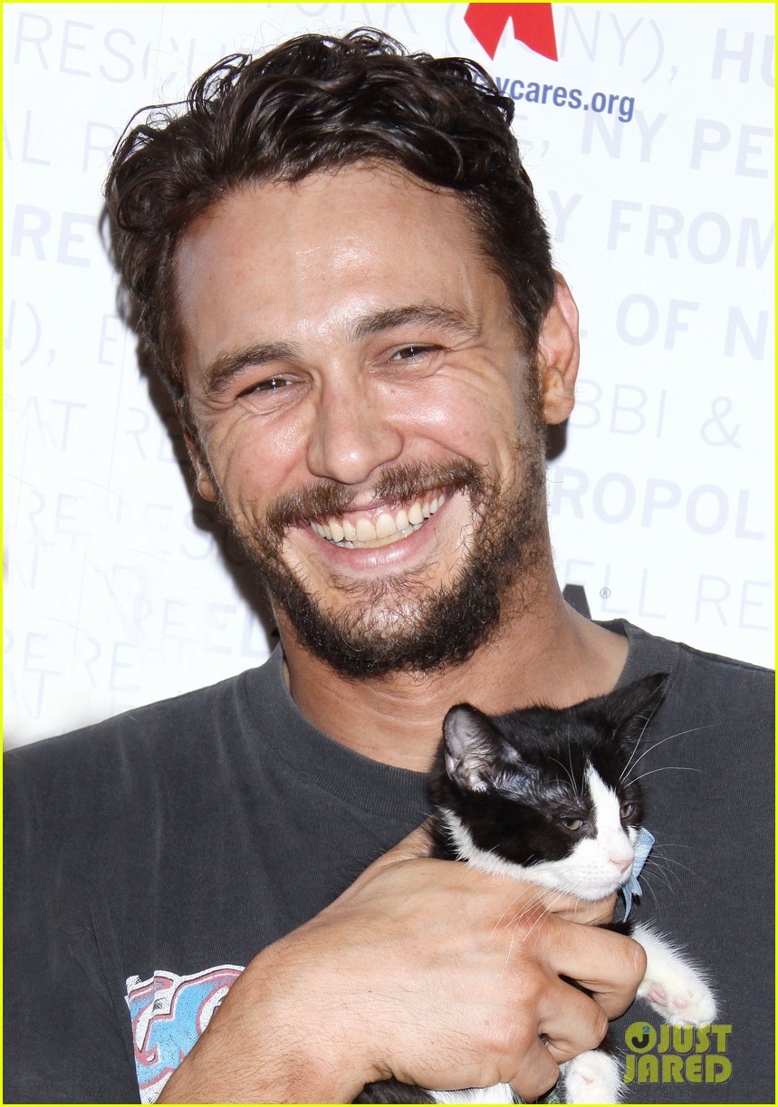 James Franco & Zach Braff Snuggle Some Cute Puppies & Kittens at ...