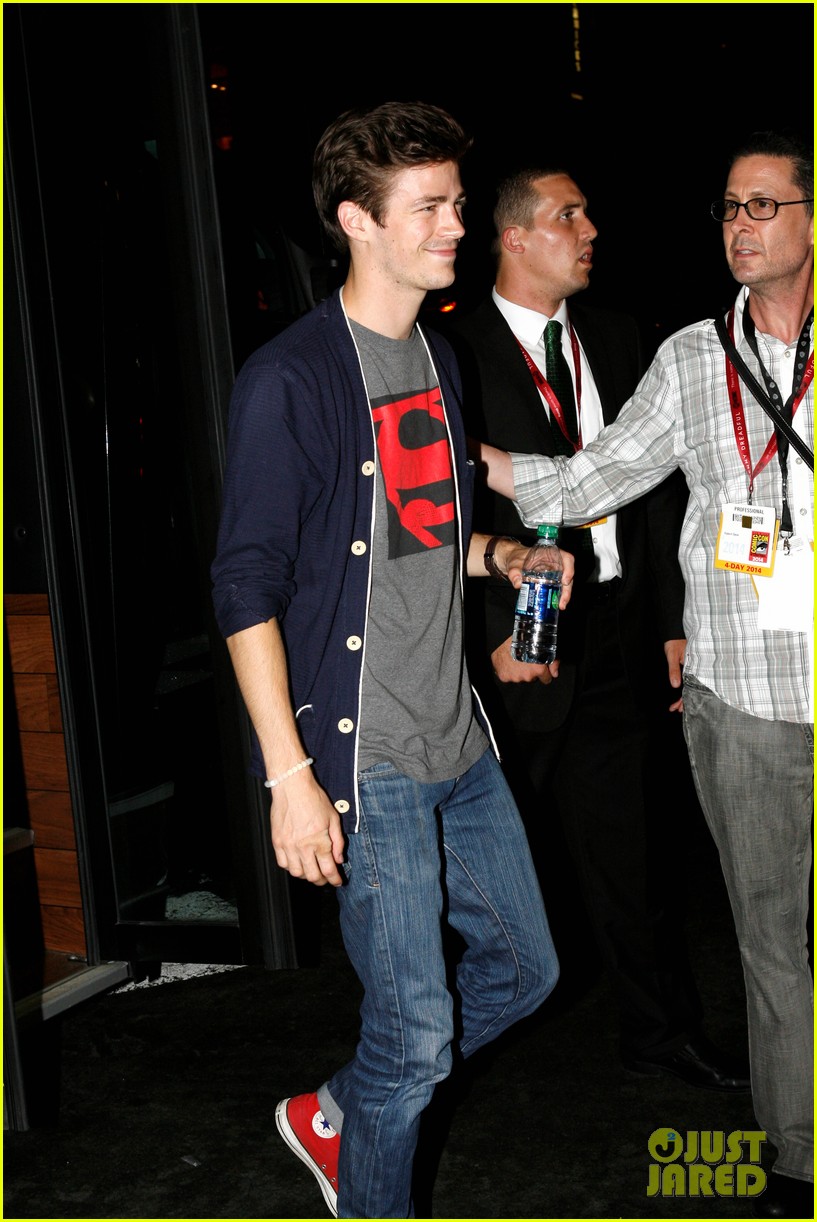 Grant Gustin Represents DC Entertainment at Comic-Con!: Photo 3165330 ...
