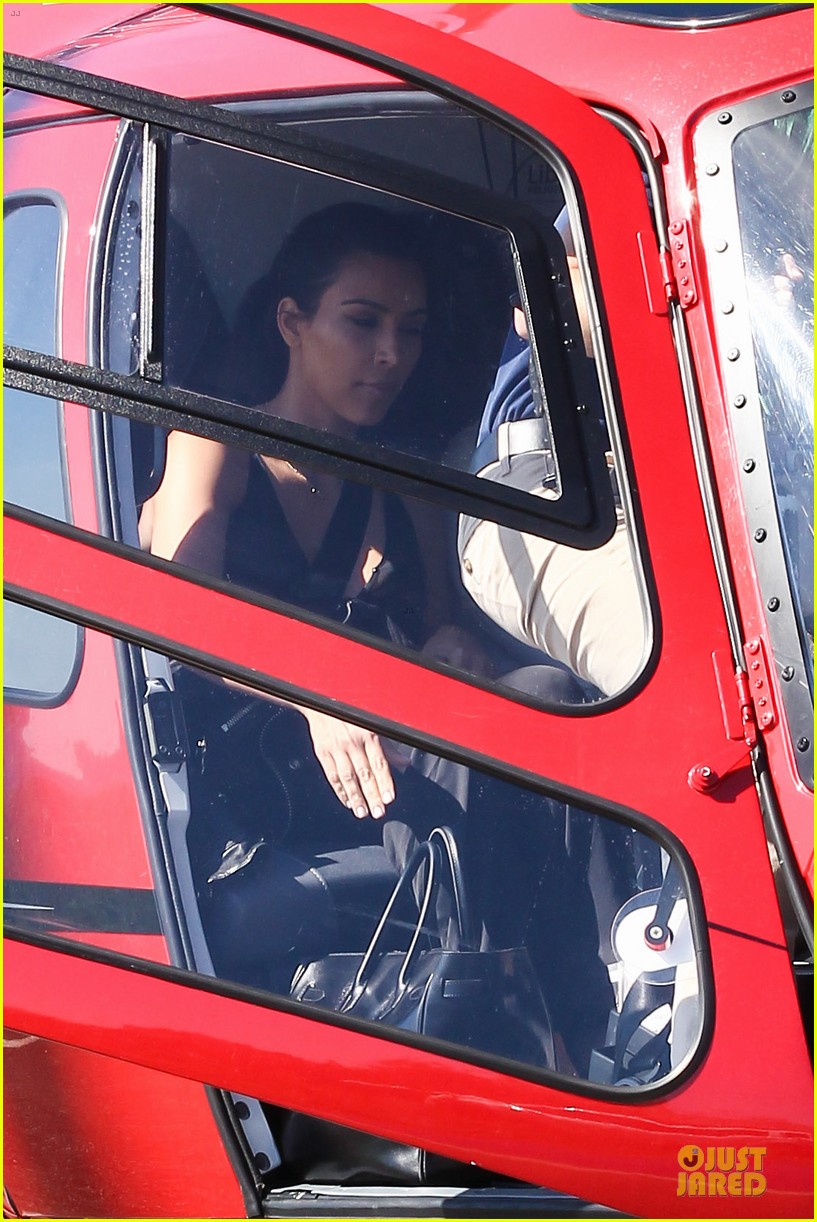 Kim Kardashian Trades In Hamptons' Bad Cell Reception For NYC!: Photo ...