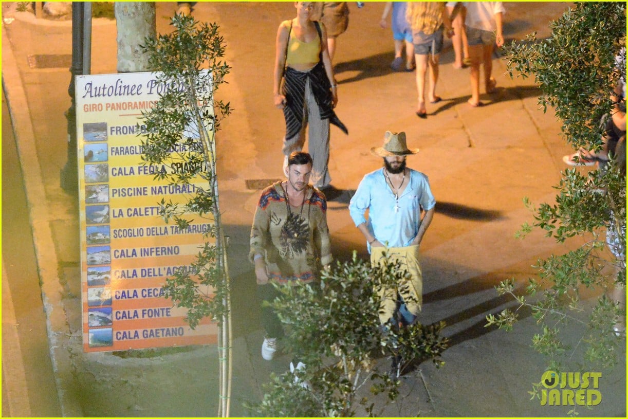Jared Leto Vacations in Italy with his Older Brother Shannon!: Photo ...