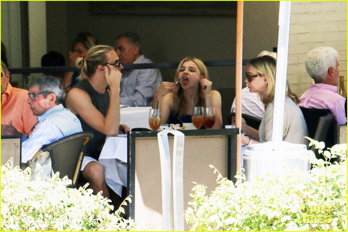 Chloe Moretz: Author Gayle Forman Talks Band Name Change in 'If I Stay ...