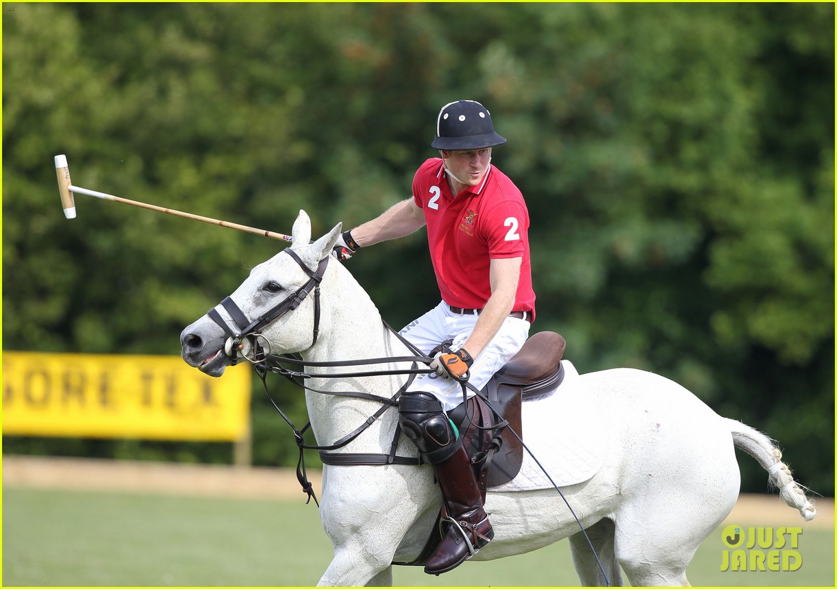 Sporty Royals! Prince Harry Plays Polo While William Snorkels!: Photo ...