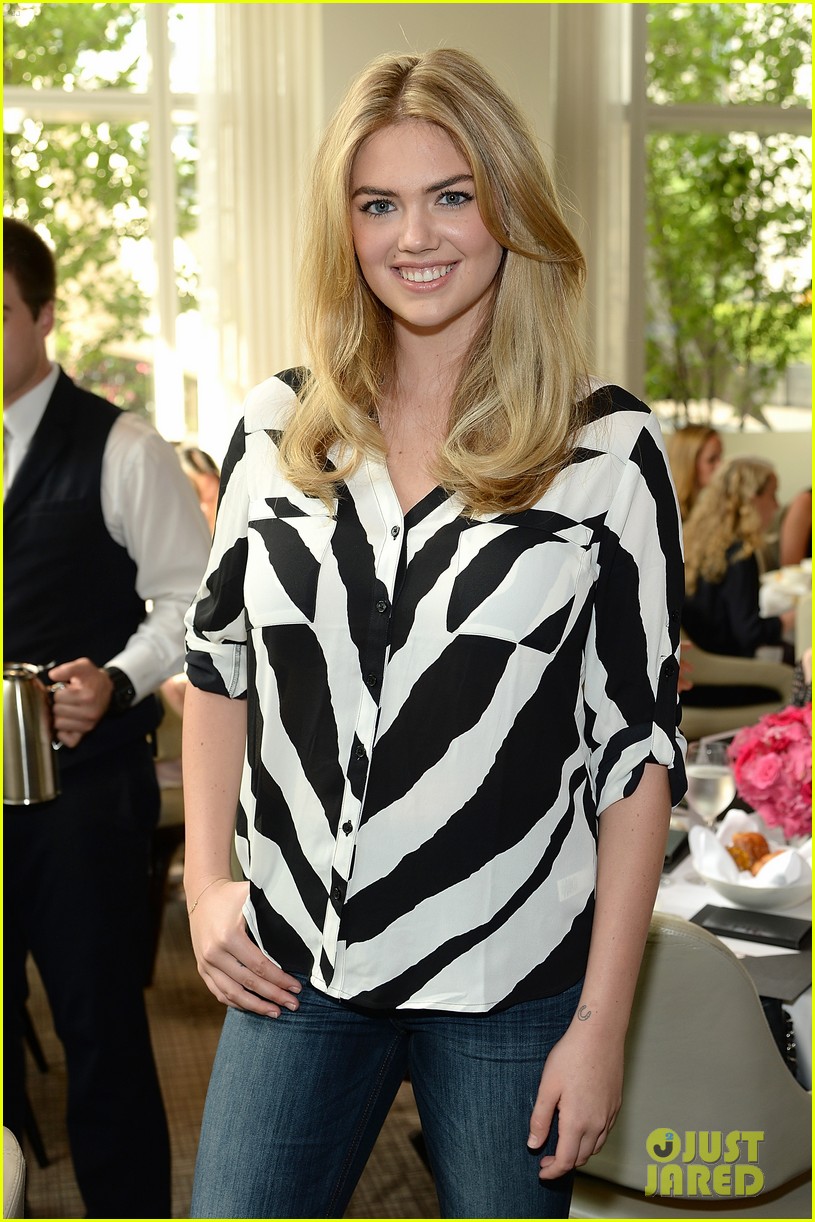 Kate Upton on Confidence: 'It's About Loving Your Body'!: Photo 3151739 ...