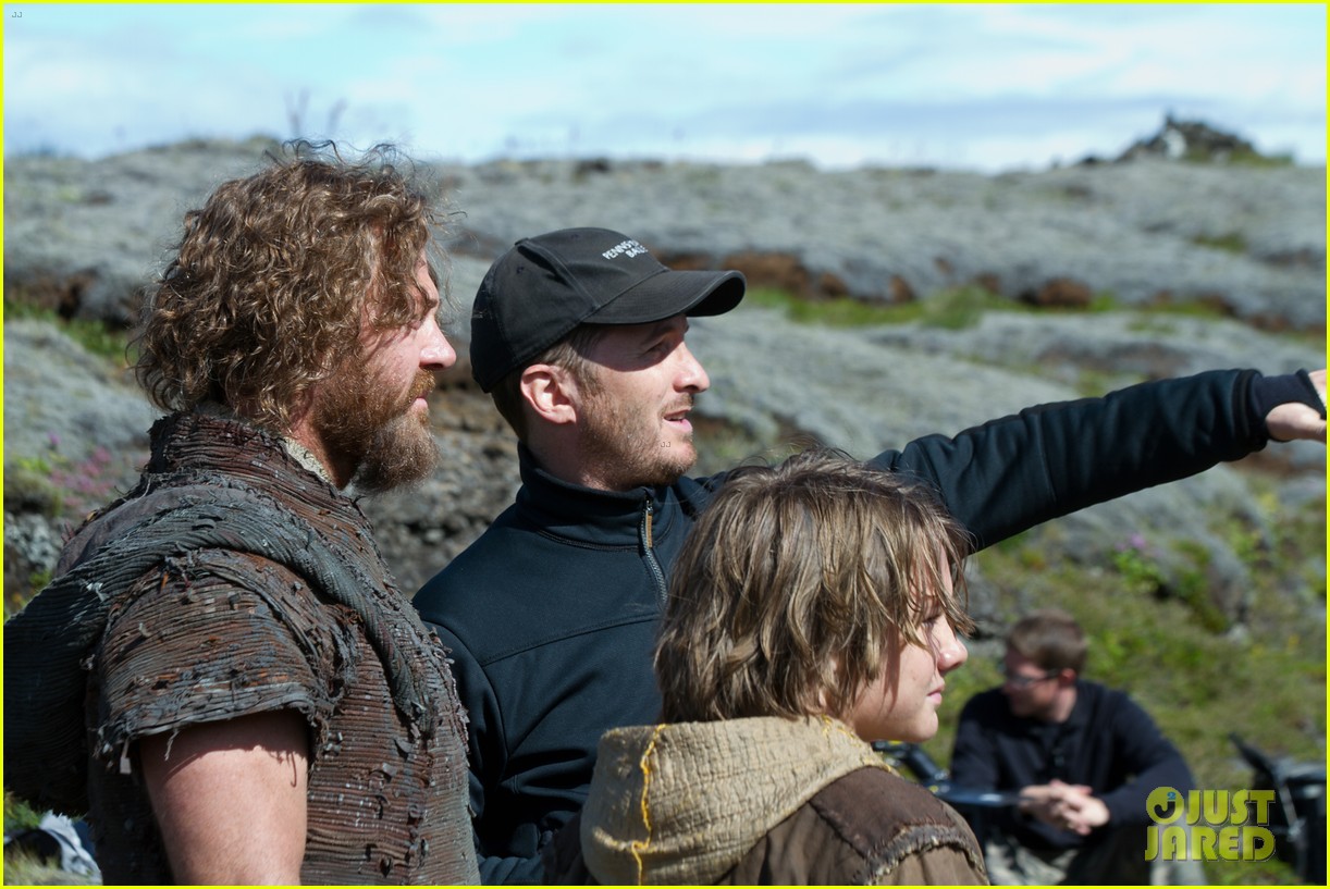 Photo: emma watson noah behind the scenes photos 01 | Photo 3166718 ...