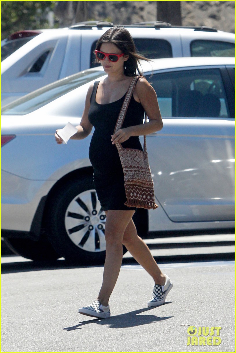 Rachel Bilson & Hayden Christensen Prep for the Baby at Bed, Bath ...