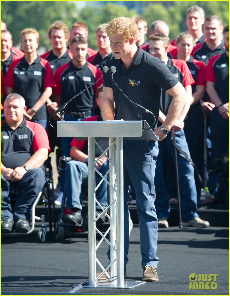 Prince Harry's Speech Gets Blown Away in the Wind & the Crowd Finds It ...