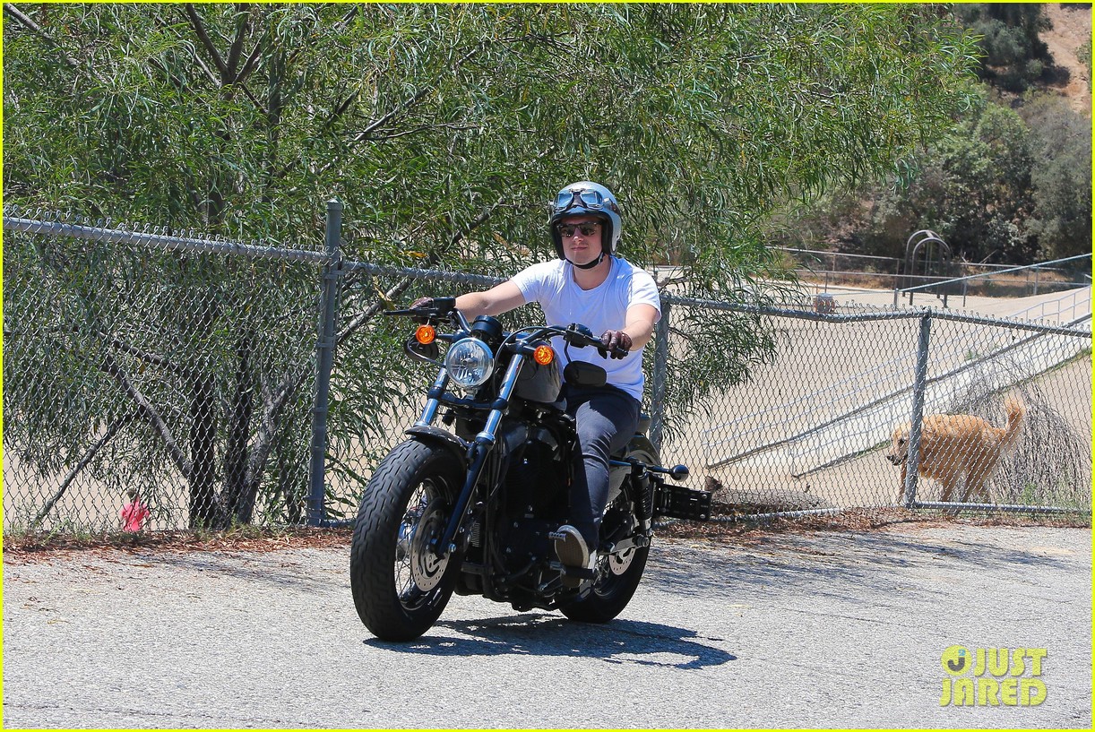 Josh Hutcherson Takes His Motorcycle For A Cruise Around A Park: Photo ...