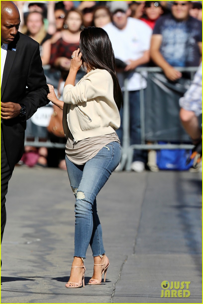 Kim Kardashian Meets Sam Smith Backstage at 'Kimmel': Photo 3170668 ...