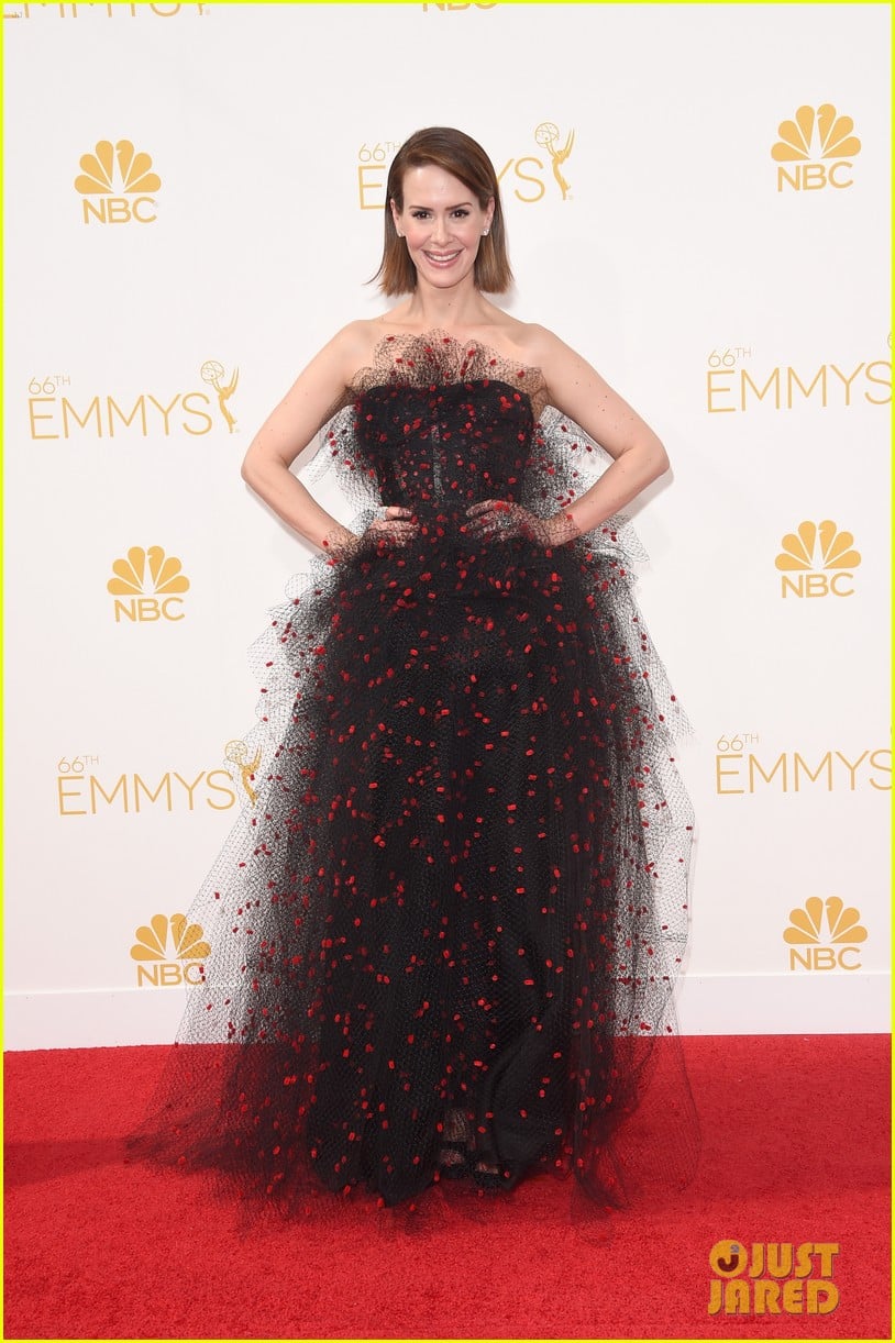 American Horror Story's Sarah Paulson Amazes in Armani at Emmys 2014 ...