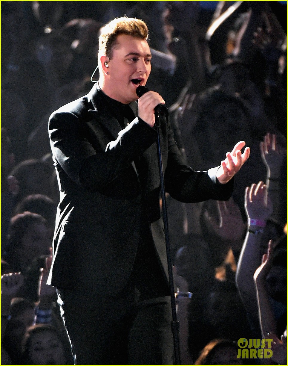 Sam Smith Belts Out 'Stay With Me' at MTV VMAs 2014 - Watch Now!: Photo ...