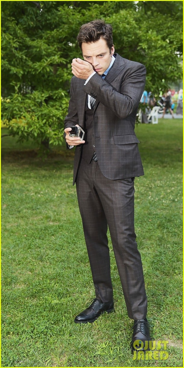 Sebastian Stan Sure Knows How to Wear a Suit!: Photo 3171647 ...