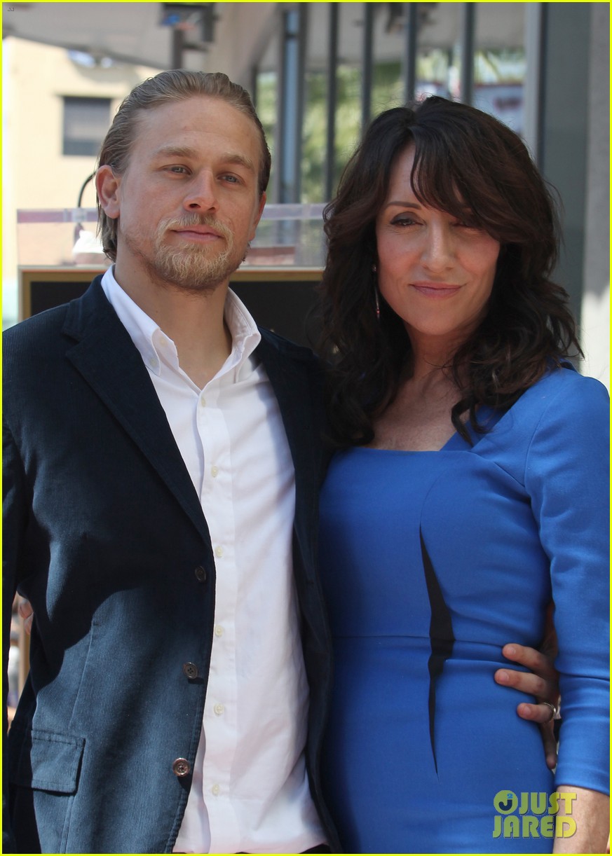Charlie Hunnam Supports Katey Sagal at Her Hollywood Walk of Fame Ceremony!: Photo 3193910 ...