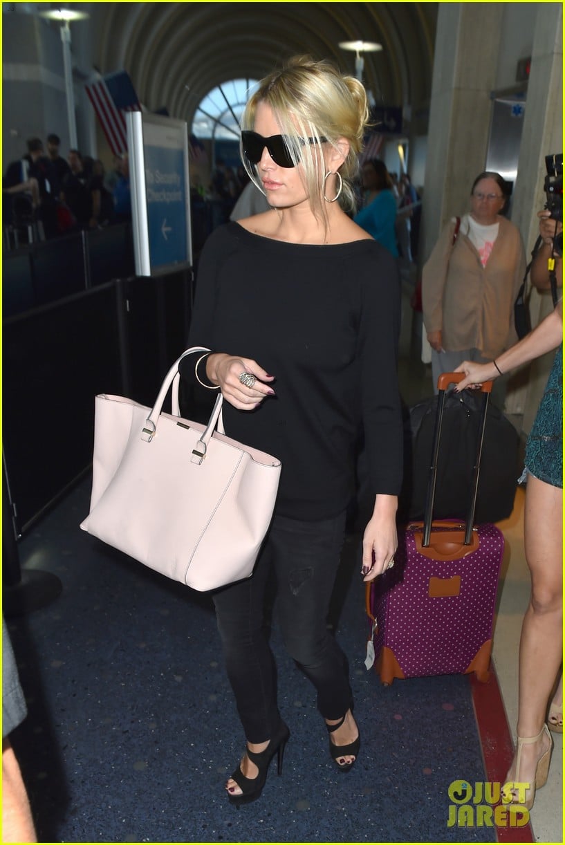 Jessica Simpson Misses Huband Eric Johnson & Son Ace - See Their ...