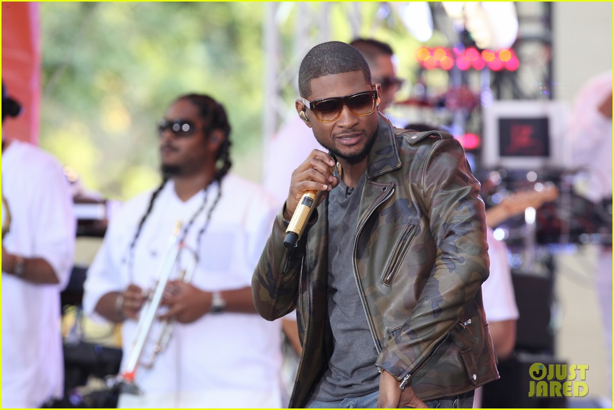 Usher Teases One Lucky Fan Will Get Kissed On His Upcoming Tour!: Photo ...