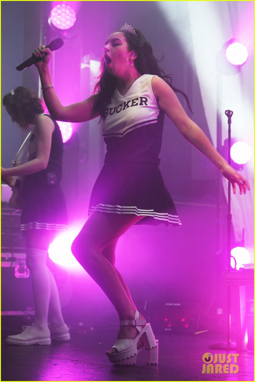 Charli XCX Debuts New Songs from 'Sucker' Live in Concert!: Photo ...