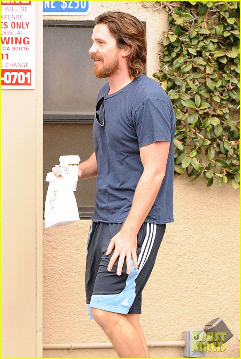 Christian Bale Viewed 60 Pound Weight Loss as a 'Challenge': Photo ...