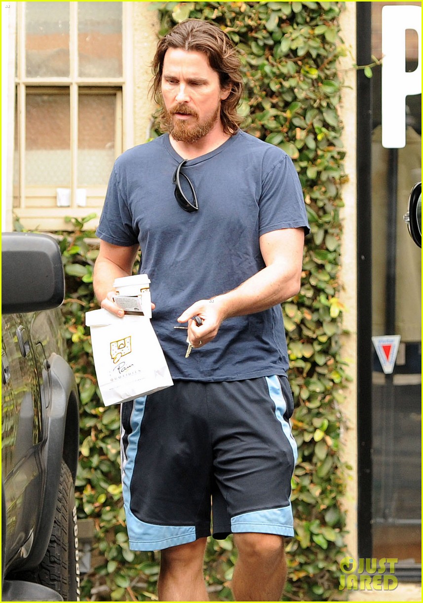 Christian Bale Viewed 60 Pound Weight Loss as a 'Challenge': Photo ...