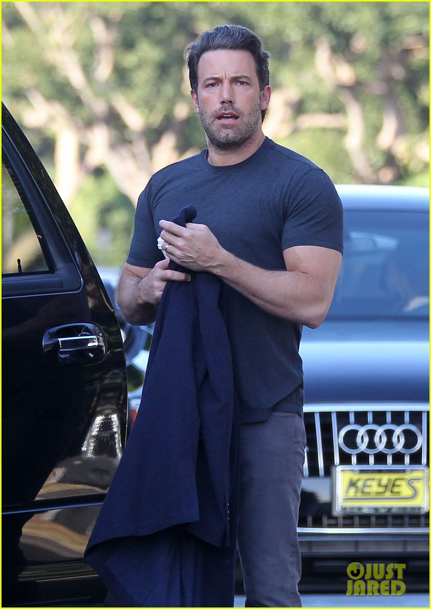 Batman Himself Ben Affleck Wants Your Help to Save the Bats - Watch His ...