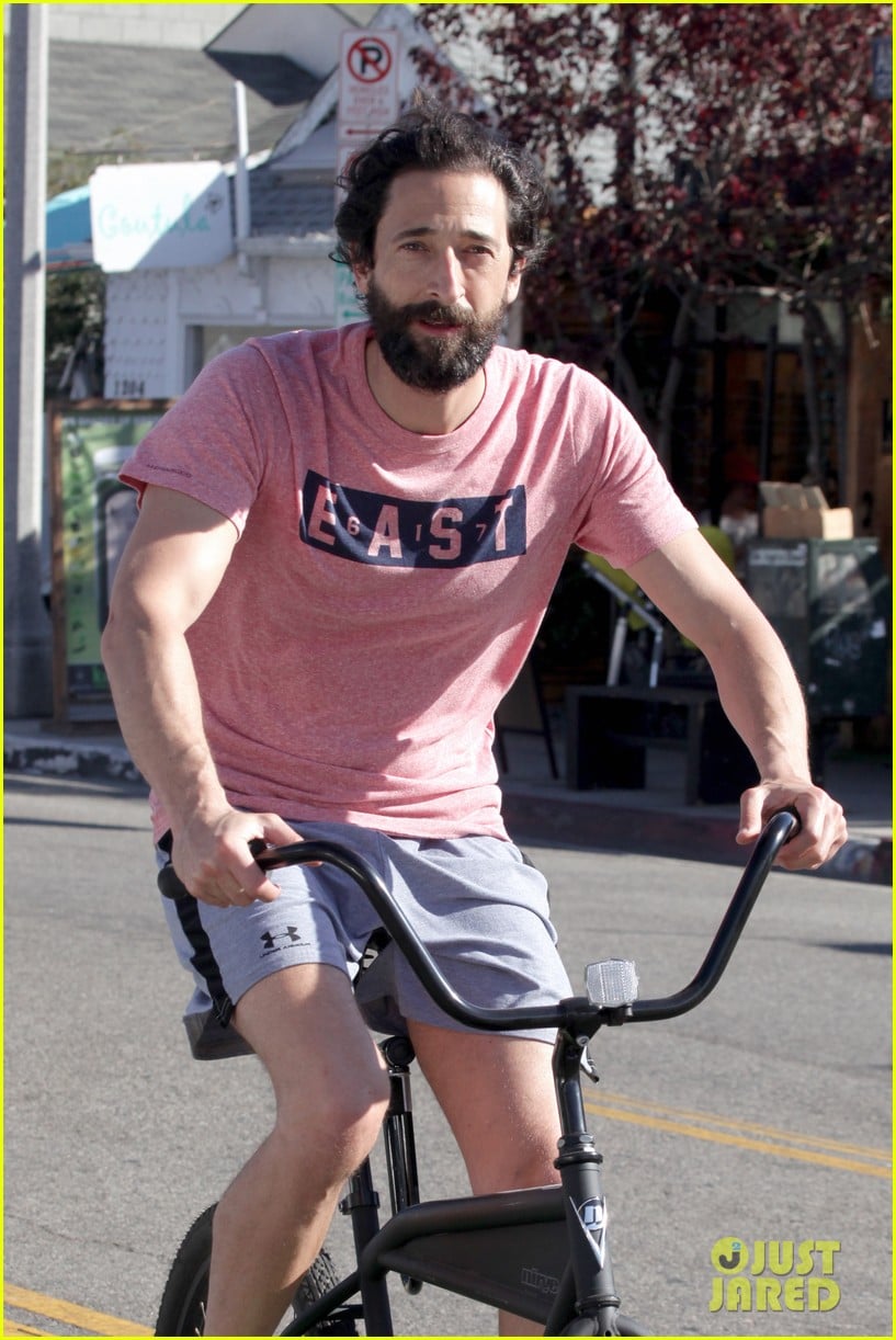 Adrien Brody & His Scruff Are Definitely Ready for No-Shave November ...