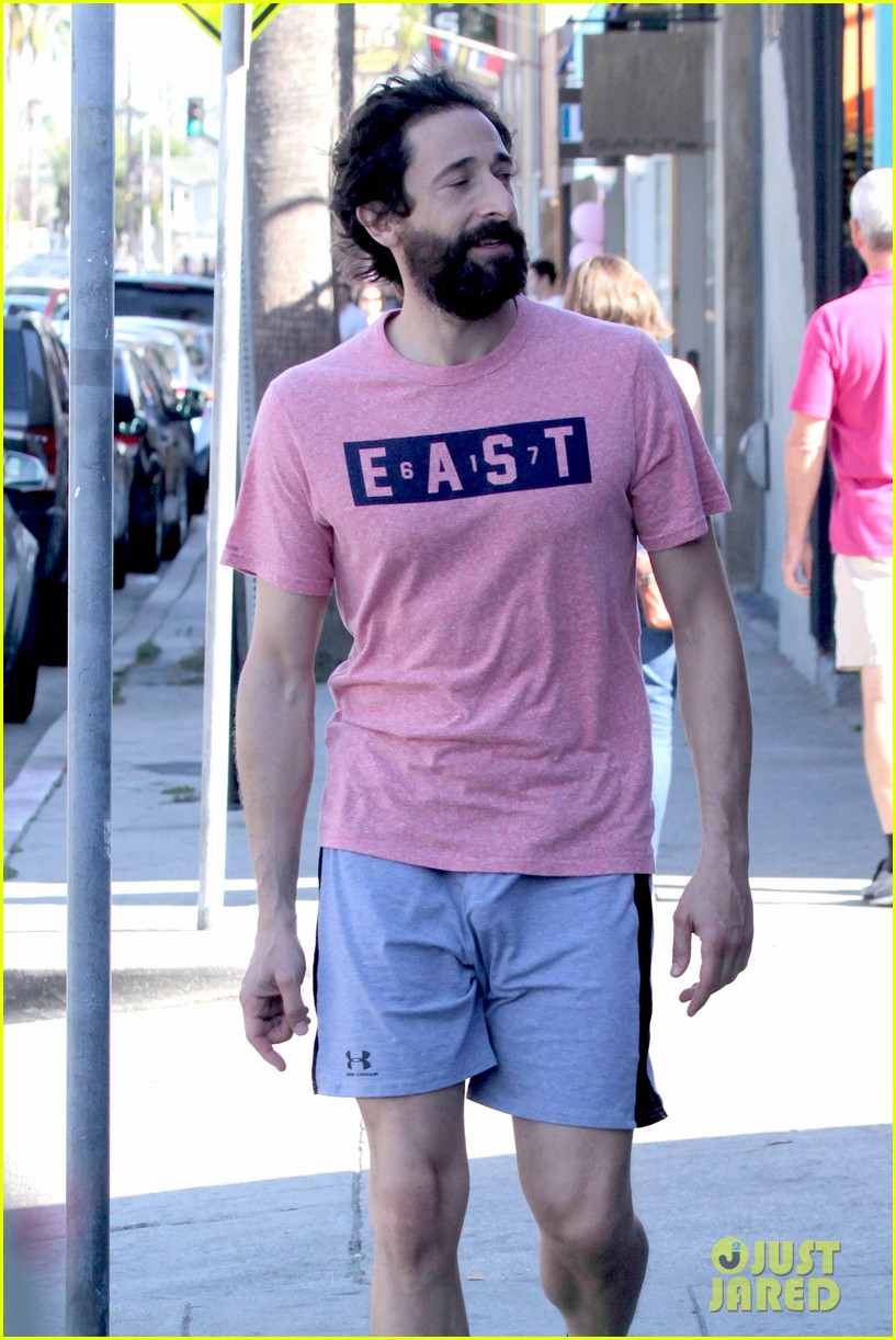 Adrien Brody & His Scruff Are Definitely Ready for No-Shave November ...