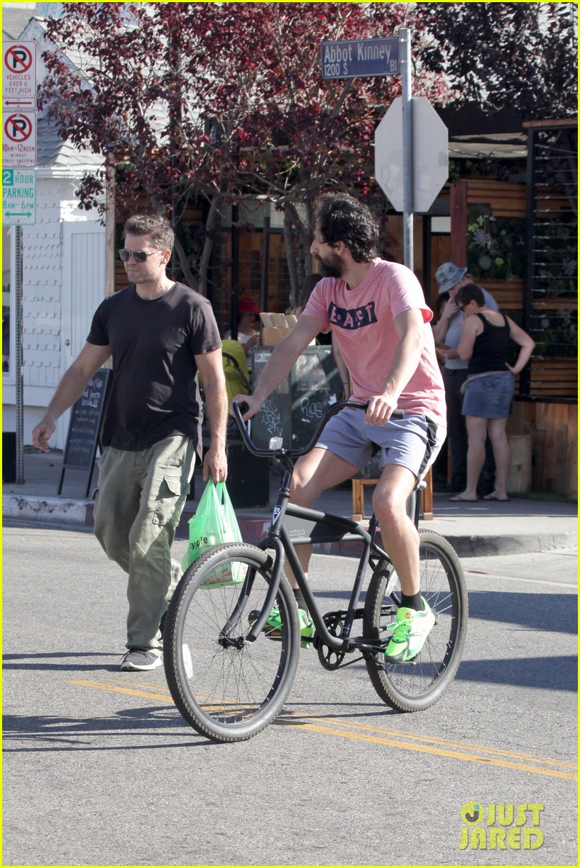 Adrien Brody & His Scruff Are Definitely Ready for No-Shave November ...