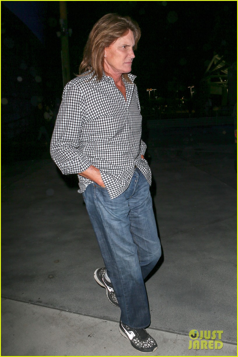 Bruce Jenner Lets His Long Hair Down & Still Wears Wedding Ring: Photo ...