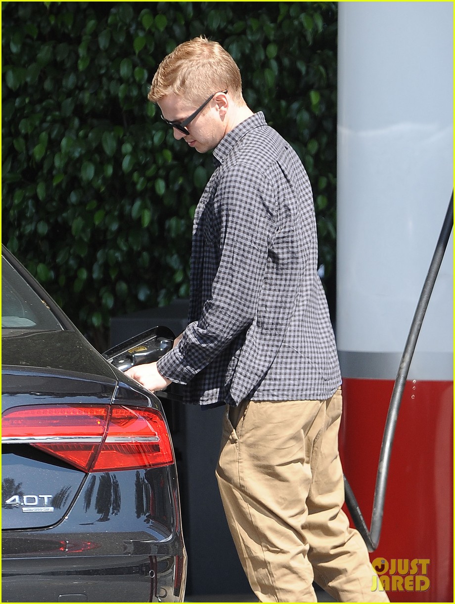 Hayden Christensen Runs Errands Solo Before Baby Arrives: Photo 3215073 ...