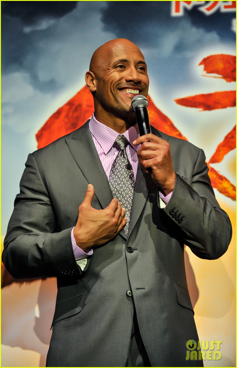 Dwayne Johnson Takes 'Hercules' to Crying Fans in Tokyo: Photo 3222537 ...