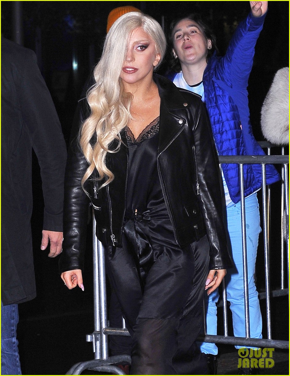 Lady Gaga Can't Give Berlin Anything But Love!: Photo 3214314 | Lady ...