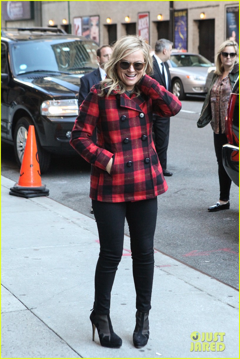 Amy Poehler & John Stamos Went on a Date and She 'Blew It': Photo ...