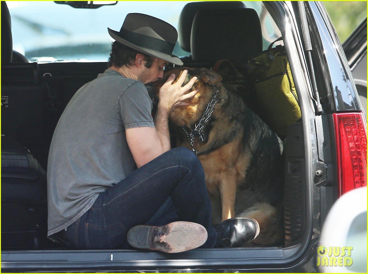 Ian Somerhalder & Nikki Reed Fly Away Together with Dog Ira: Photo ...