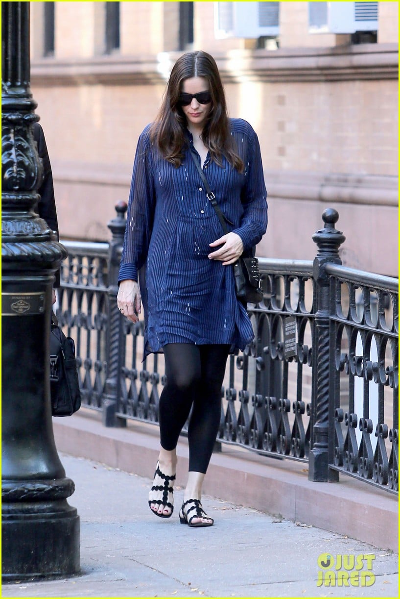 Liv Tyler's Dad Steven Tyler Is Over the Moon On Her Second Pregnancy ...