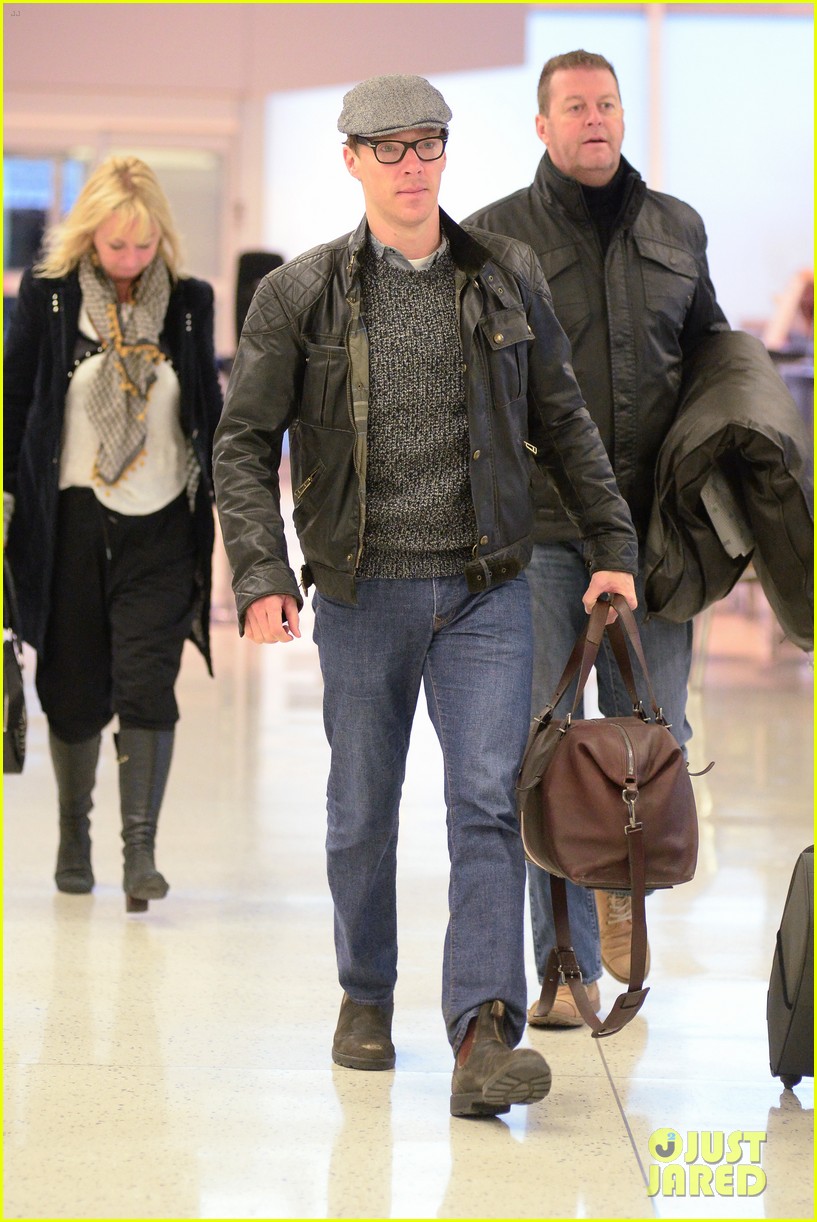 Jon Stewart Can't Stop Hitting on Benedict Cumberbatch, Wants to Rip ...