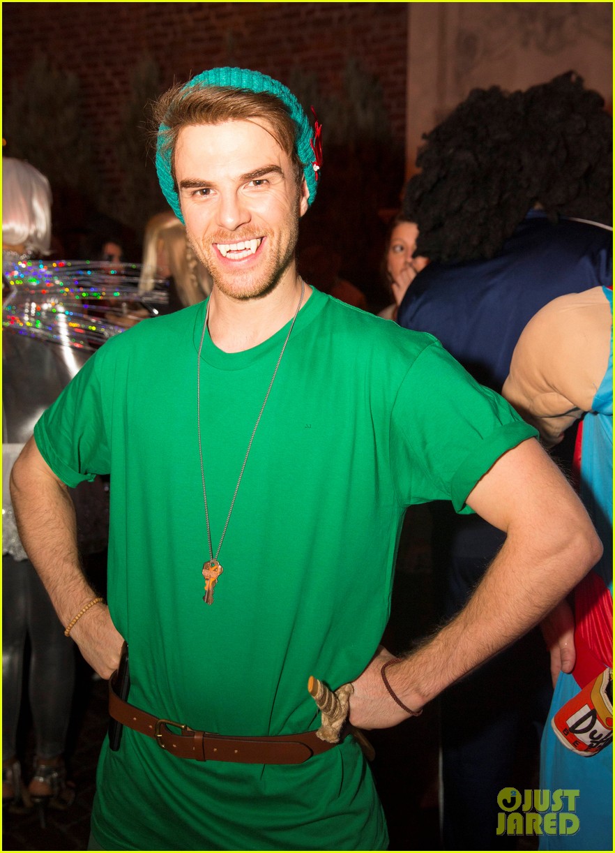 Just Jared's Halloween Party 2014: 'JJ Freak Show' - RECAP: Photo ...