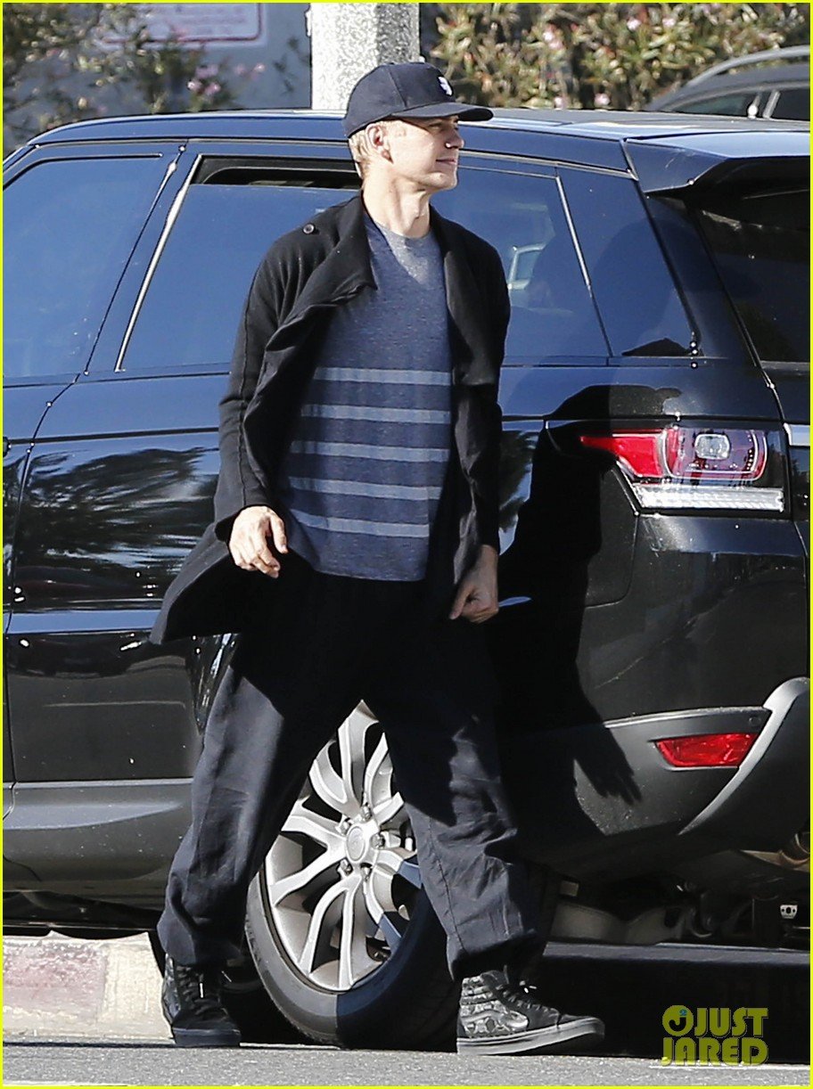 Hayden Christensen Keeps Busy Before His Baby's Due Date!: Photo ...