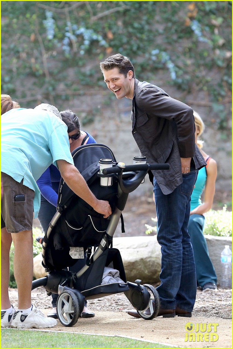 Lea Michele & Darren Criss Get Egged On Fun 'Glee' Set: Photo 3245970 ...