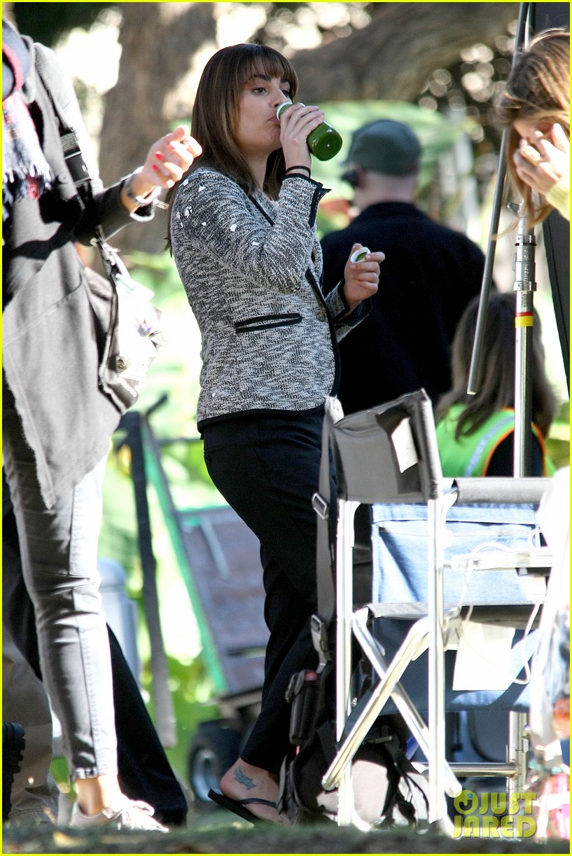 Lea Michele & Darren Criss Get Egged On Fun 'Glee' Set: Photo 3245992 ...