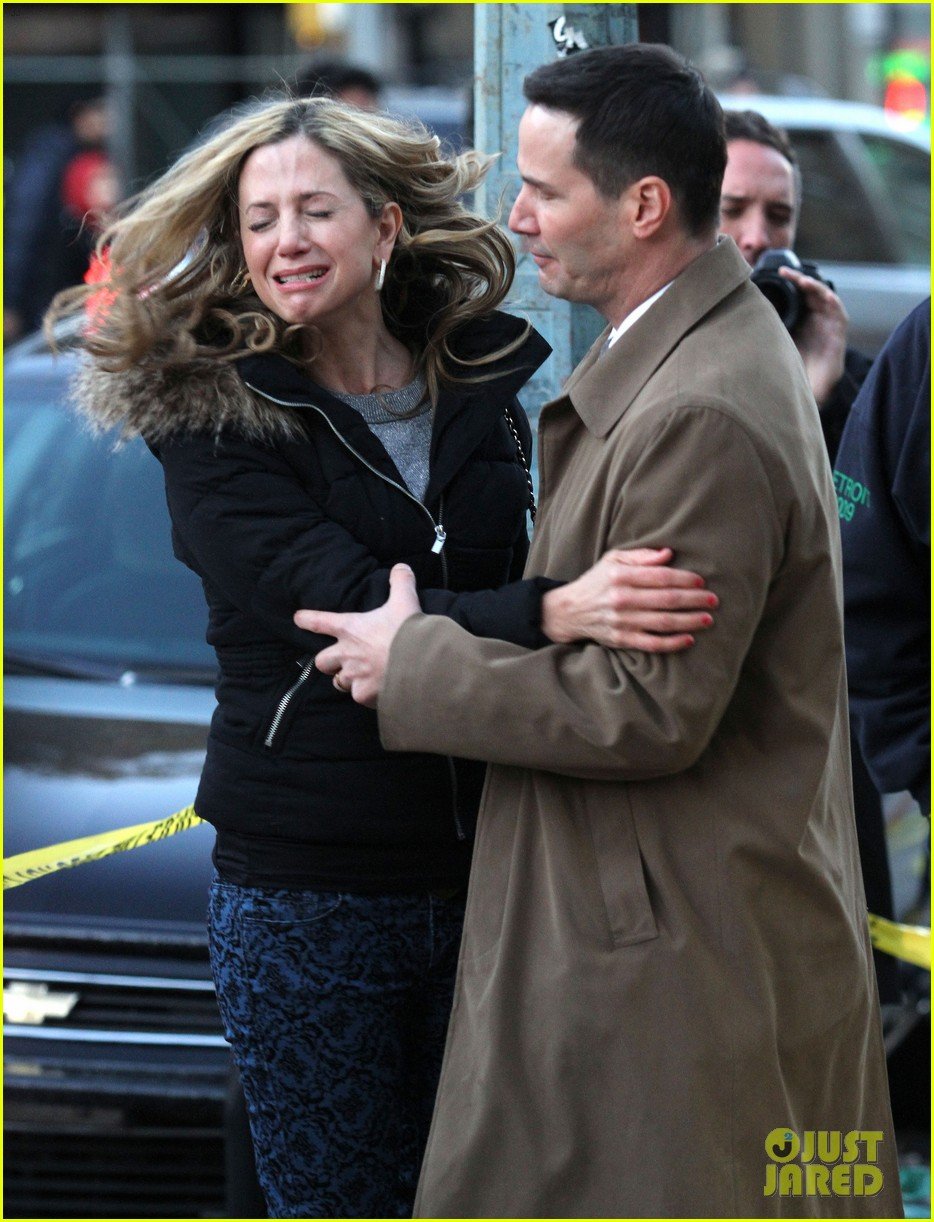 Keanu Reeves Comforts Crying Mira Sorvino in Emotional 'Daughter of God ...