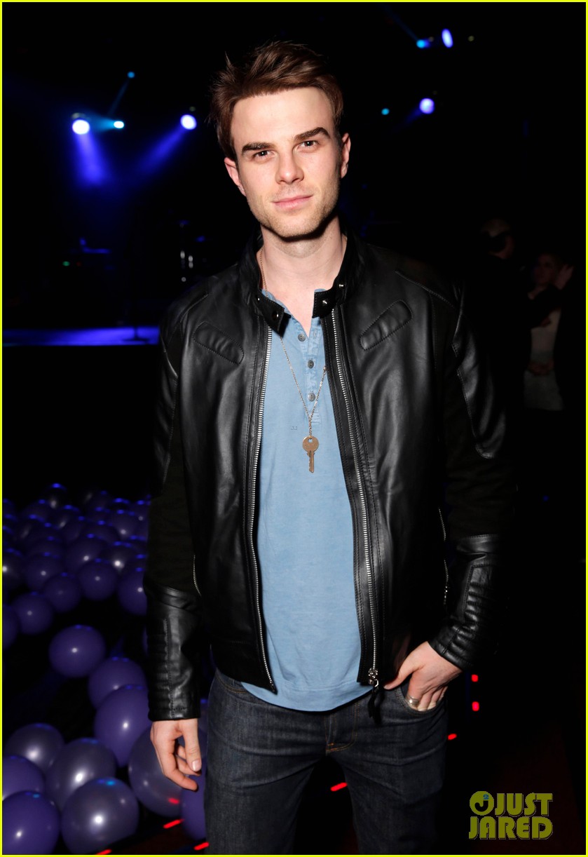 Holland Roden & Chris Zylka Bring Their Cute Dates to Just Jared's ...